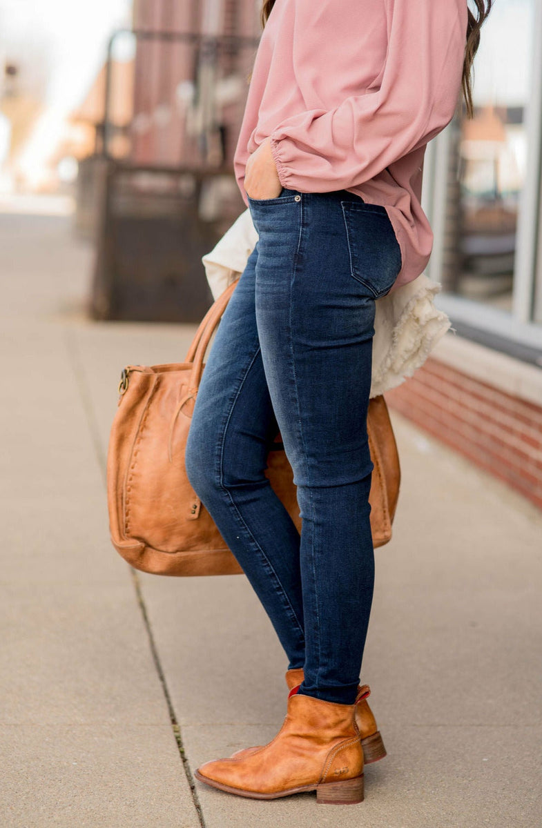 Betty Denim Jeans - Betsey's Boutique Shop - Pants